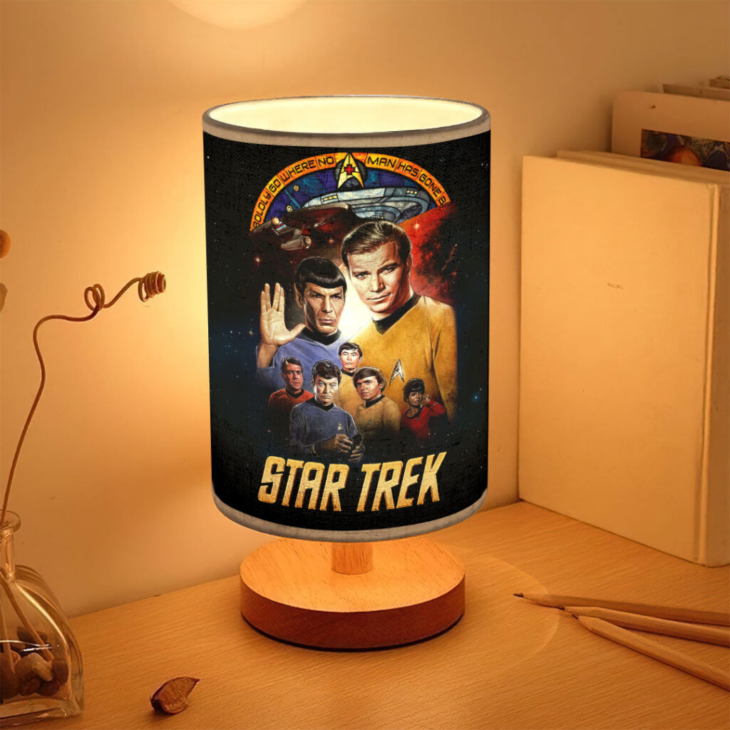 Star Trek: The Original Series Wooden Base Fabric Lamp – HOATT13914 ...