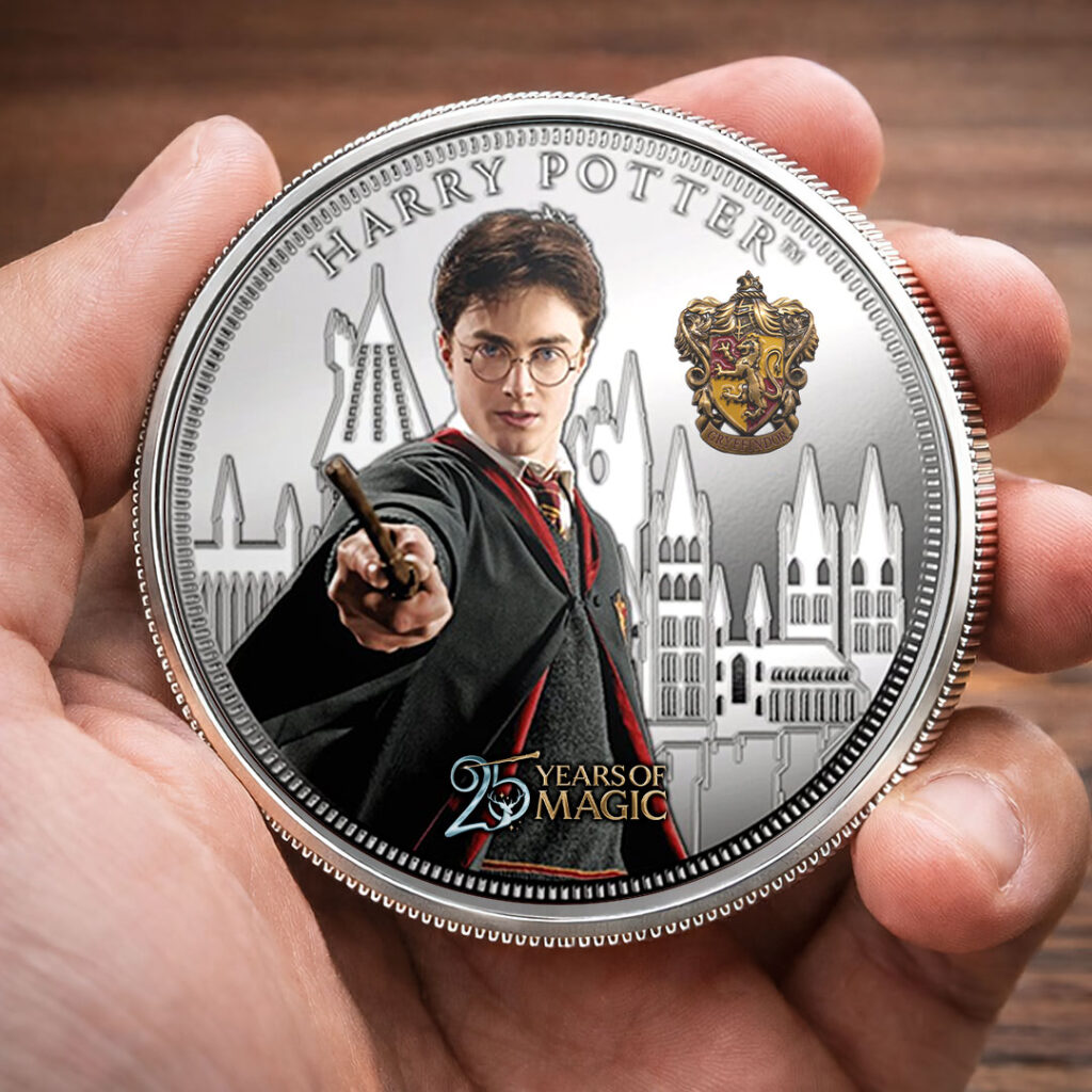 Harry Potter 25 Years of Magic Commemorative Coin – MAITM15125 ...